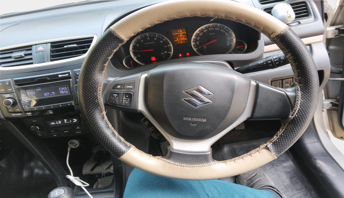 Used 2015 Maruti Swift ZXI Manual | CARS24