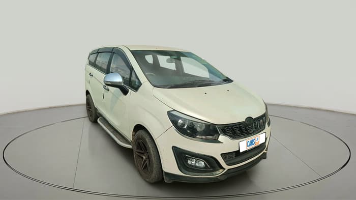 Used 2019 Mahindra MARAZZO M2 8 STR Manual | Cars24