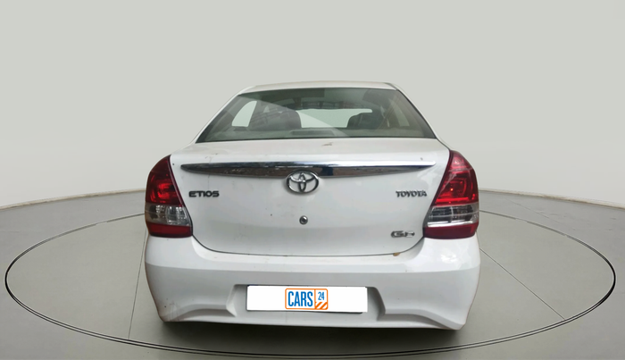 Used 2014 Toyota Etios GD Manual | CARS24