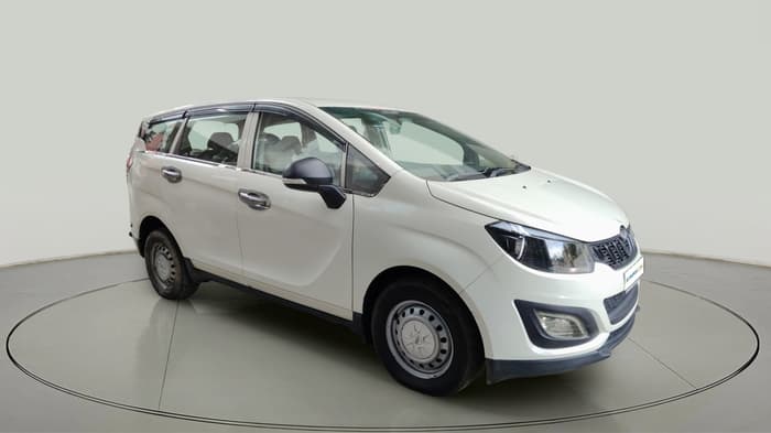 Used 2019 Mahindra MARAZZO M2 8 STR Manual | Cars24