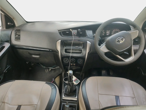 tata bolt 2016 interior