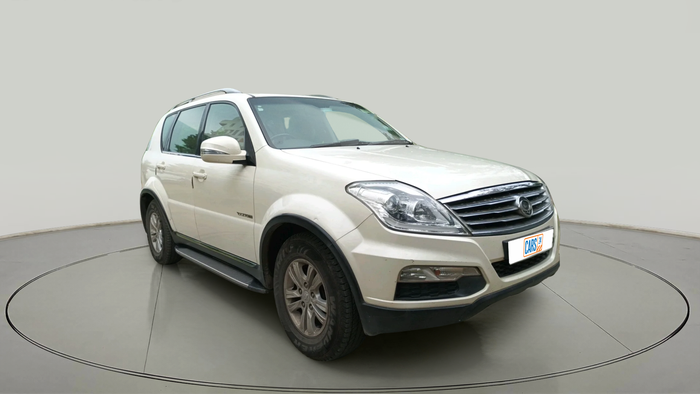 Used 2013 Ssangyong Rexton RX7 Automatic | Cars24