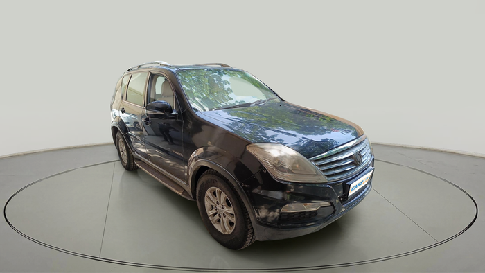 Used 2013 Ssangyong Rexton RX7 Automatic | CARS24