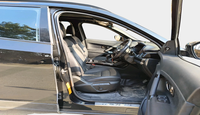 Used 2023 Tata Harrier FEARLESS PLUS DARK EDITION Manual | CARS24