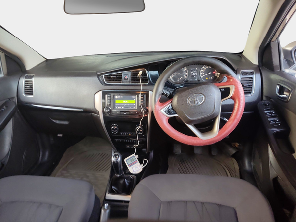 tata bolt interior