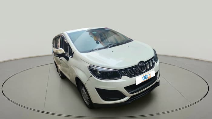 Used 2021 Mahindra MARAZZO M2 8 STR Manual | Cars24