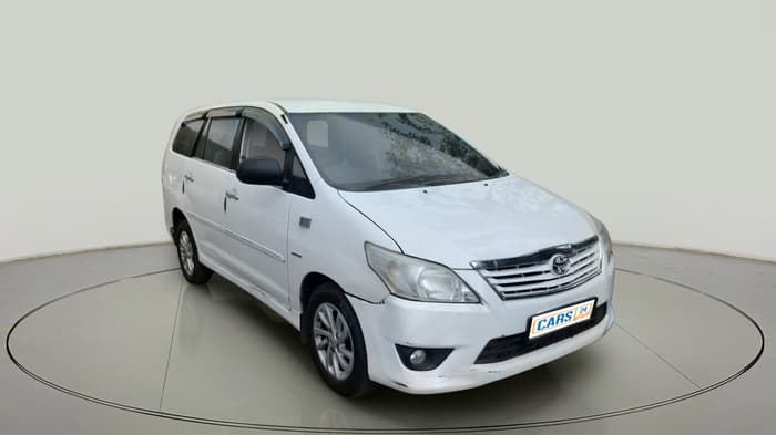 Used 2012 Toyota Innova 2.5 GX 8 STR Manual | Cars24