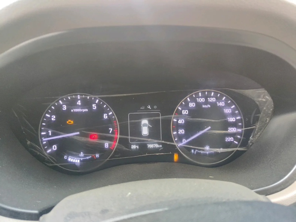 i20 elite speedometer features
