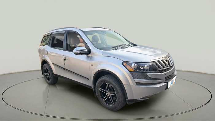 Used 2012 Mahindra XUV500 W8 Manual | CARS24