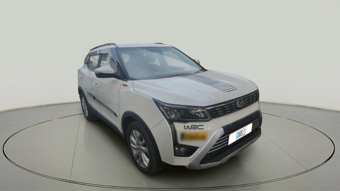 Used 2021 Mahindra XUV300 W8 1.2 PETROL Manual | CARS24