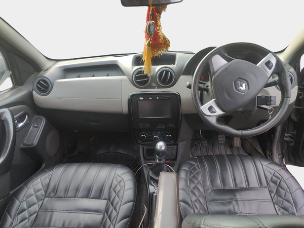 renault duster interior 2015