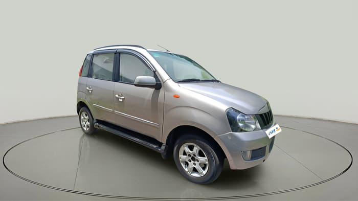 Used 2012 Mahindra Quanto C8 Manual | CARS24