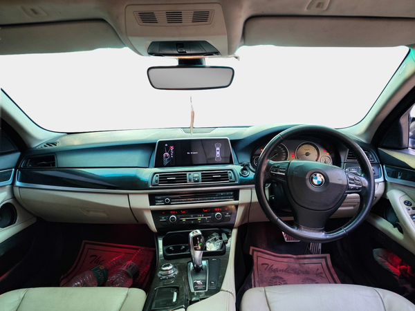 bmw 525d interior