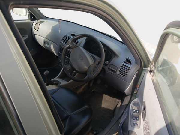 2004 accent interior