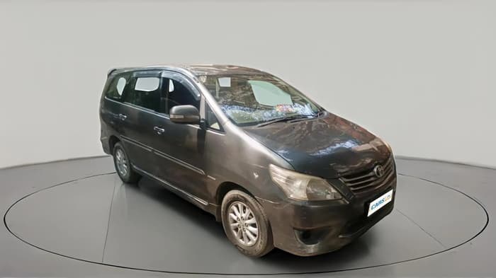 Used 2012 Toyota Innova 2.5 VX 8 STR Manual | CARS24