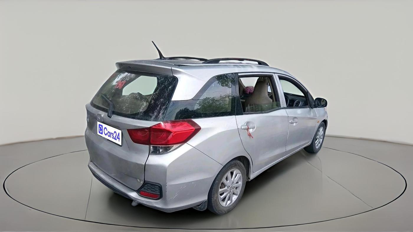 Used 2014 Honda Mobilio 1.5L I-DTEC V Manual | Cars24